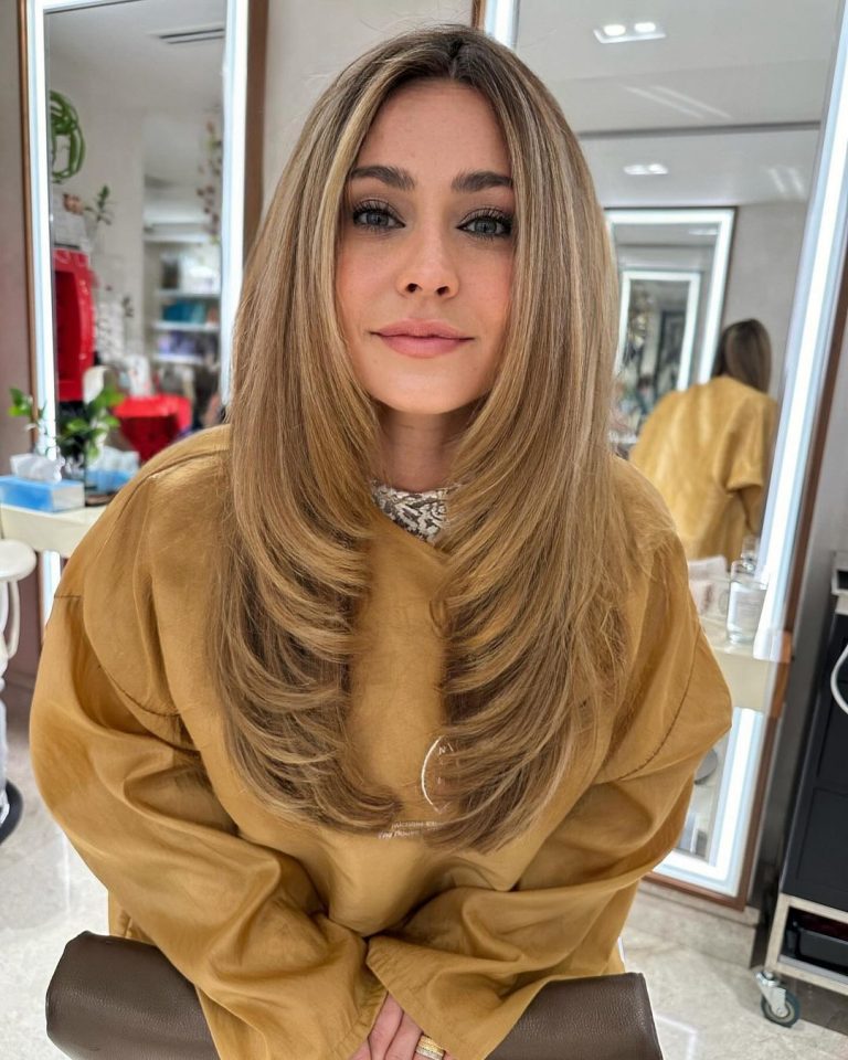 Long Haircut 2025: 25 Ideas for Layers, Bangs, and World Styles for Women