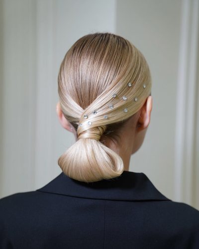 Best Hairstyles for Office Work 25 Ideas: Classy, Professional Updos ...