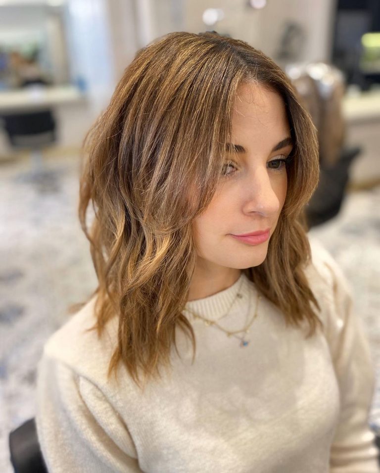 25 Winter Haircuts Ideas for Women: Long, Short, Curly, and Straight Styles