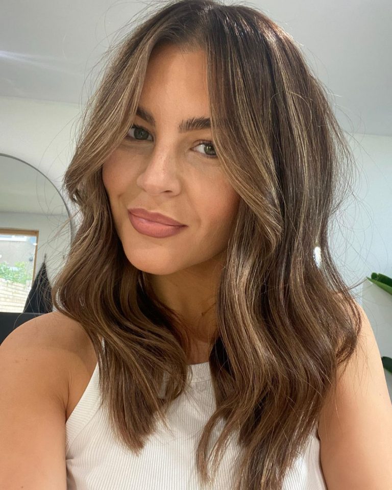 23 Trendy Mid Length Haircut Ideas for 2025: Layers, Bangs, Styles for ...