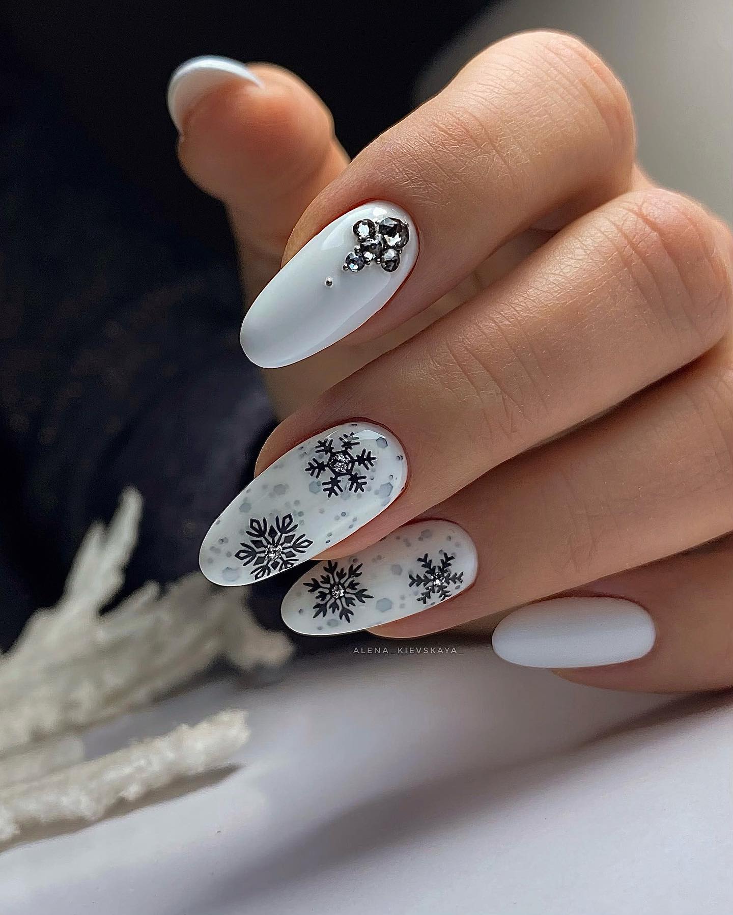 Cute Winter Nails 2024 - 2025: 21 Ideas for Simple, Short, and Acrylic ...