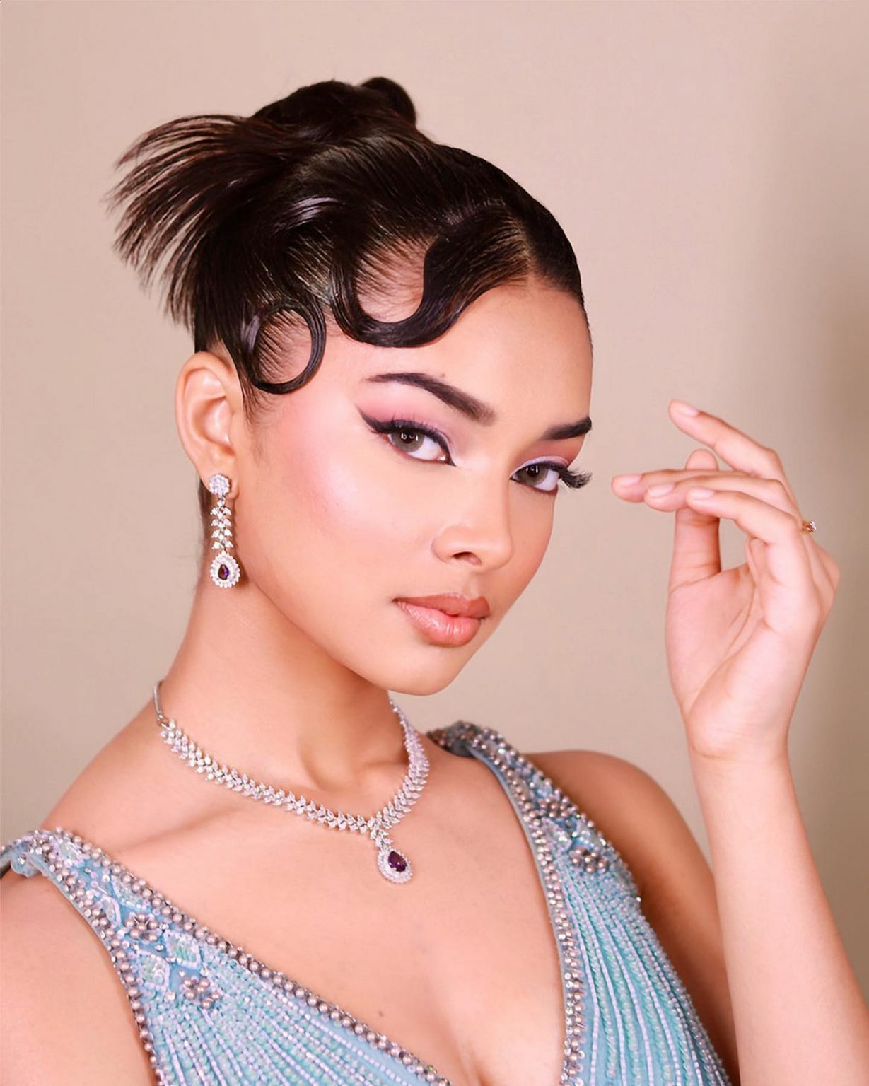 Top 20 Finger Waves Haircuts 2025 – Trendy Styles for Short, Medium ...