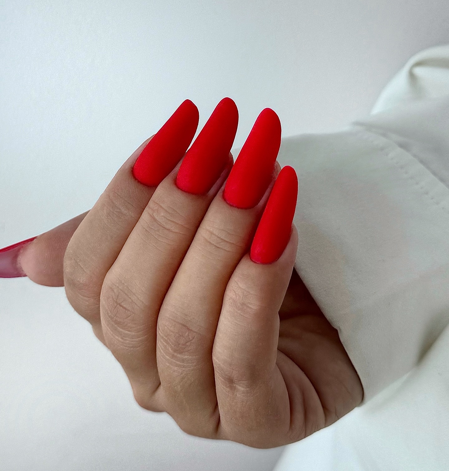 Red Holiday Nails 2024 - 2025 22 Ideas: Christmas Designs, OPI Shades ...