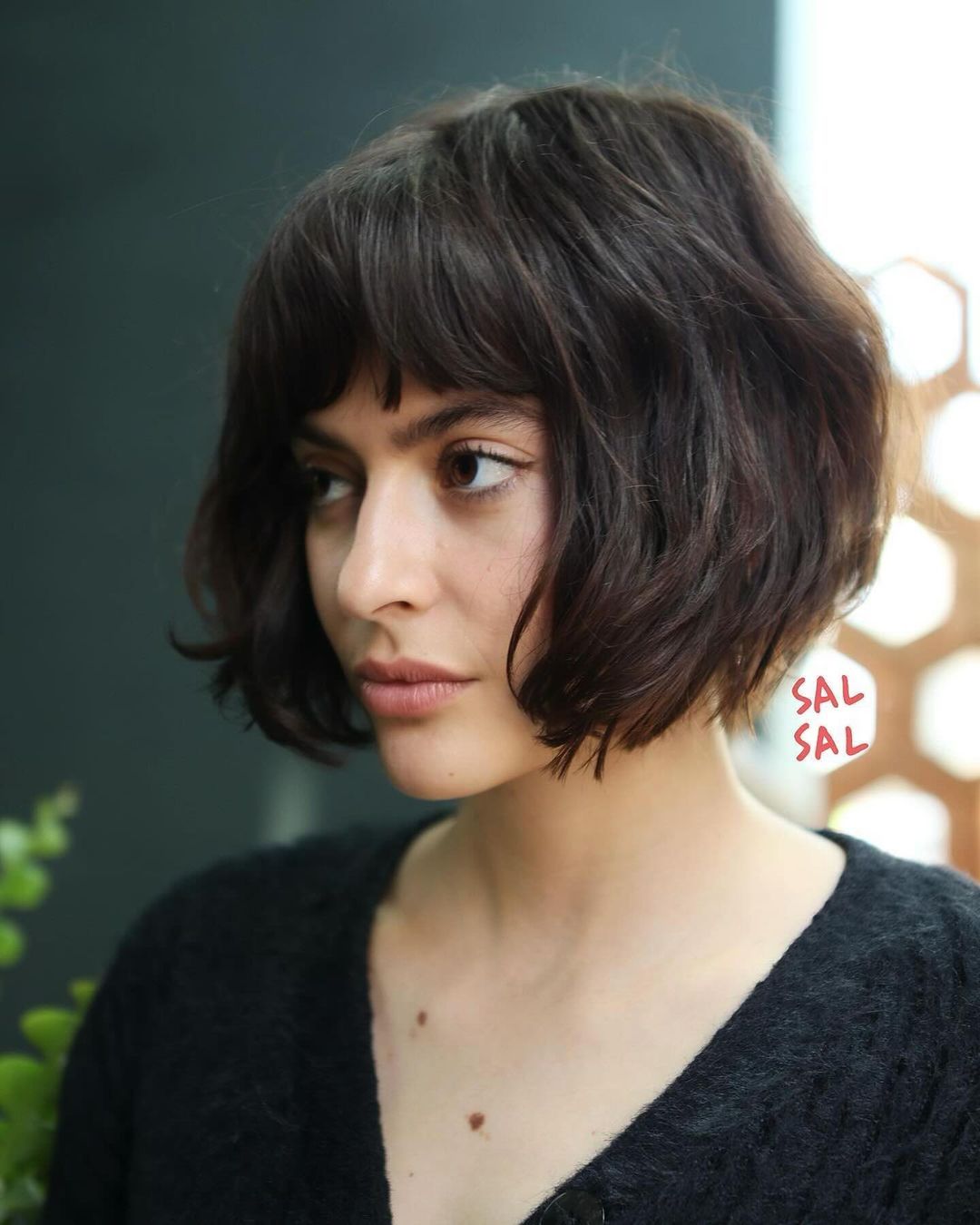 French Bob Haircuts 2025: 21 Chic Ideas for Round Face, Bangs, Curly ...