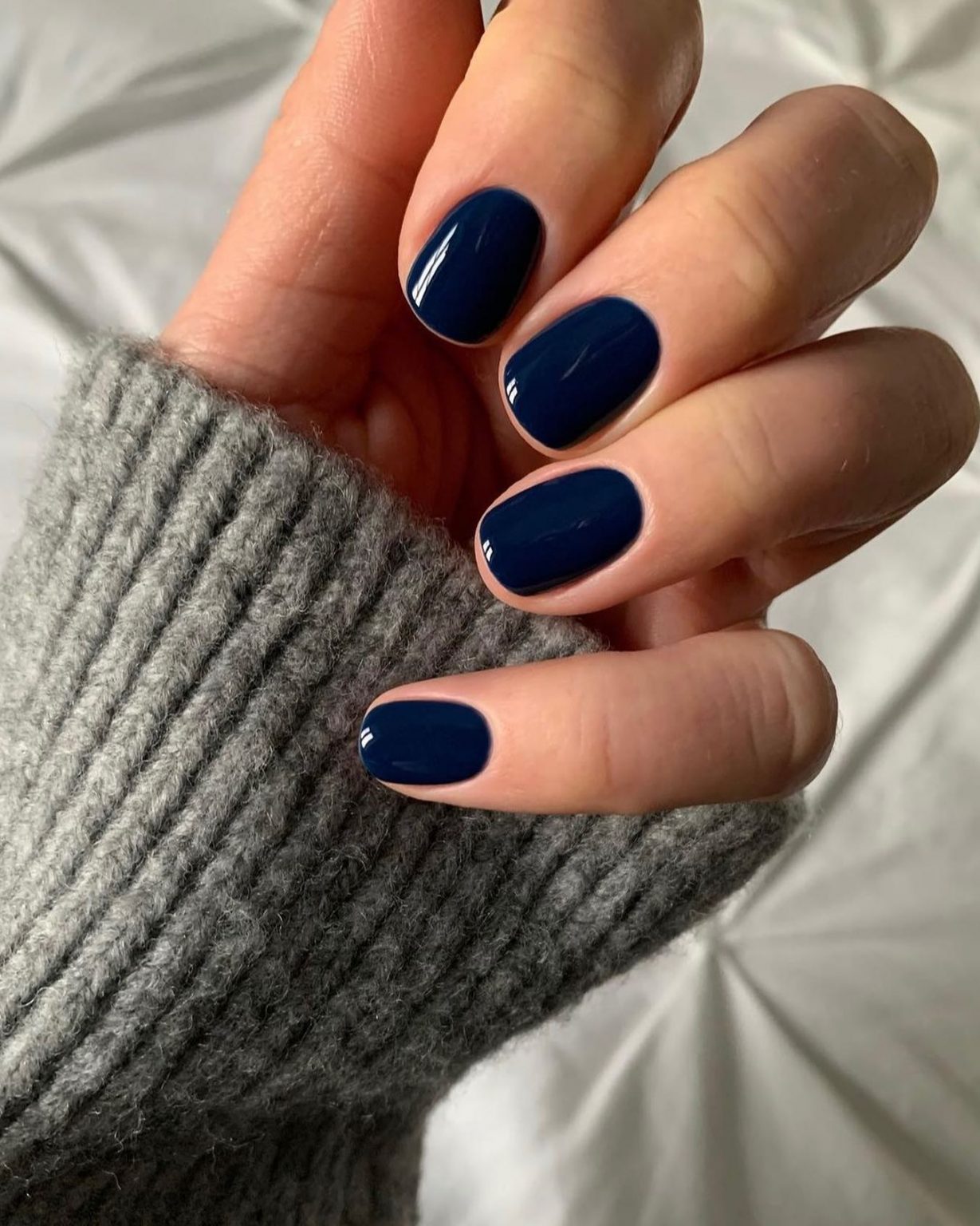 Short Winter Nails 2024 - 2025: 22 Ideas with French Tips, Gel, and ...