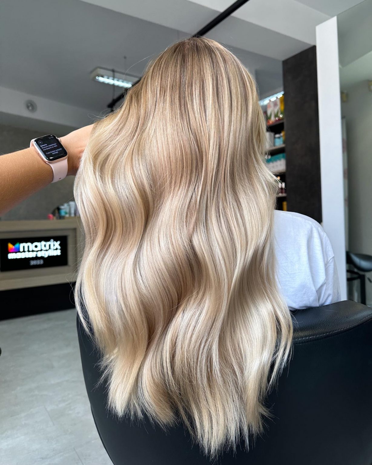 Buttery Blonde Hair Color 2025: 22 Ideas for Balayage, Golden Tones ...