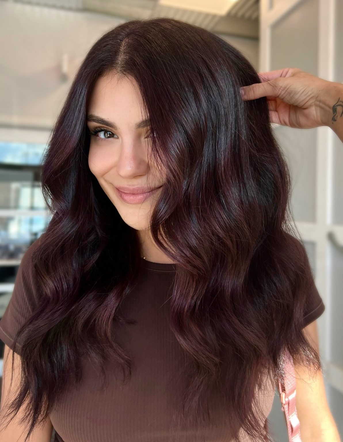 25 Cherry Cola Hair Color Ideas for 2025: Bold Brunettes, Dark Brown ...