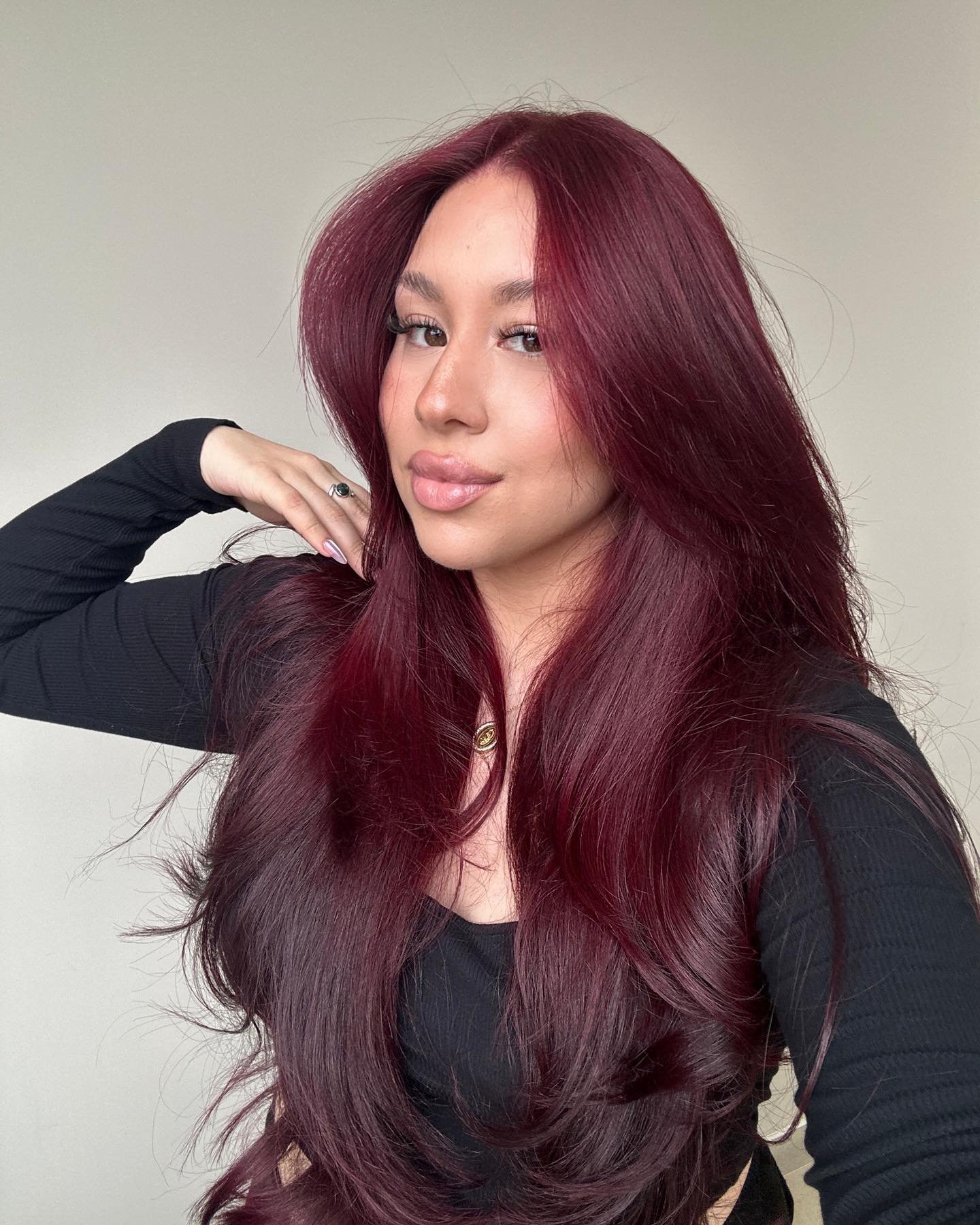 21 Burgundy Hair Color Ideas for 2025: Rich Dark Red, Plum, and Wine ...