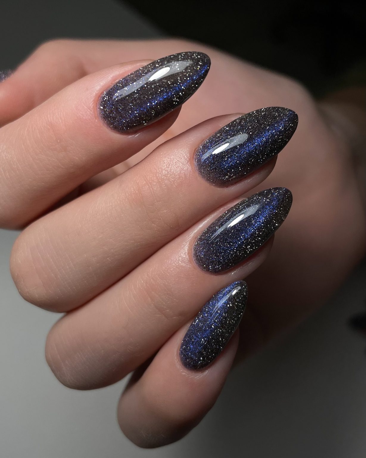 25 Trendy Winter Nails Colors 2024 – Cool, Dark, and Bright Ideas for ...