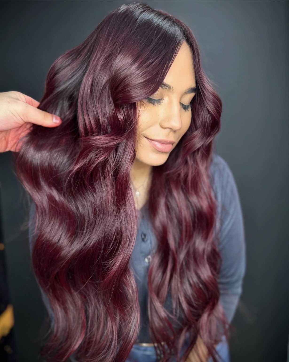 Wine Red Hair Color Ideas 2025: 22 Stylish Burgundy Highlights & Short ...