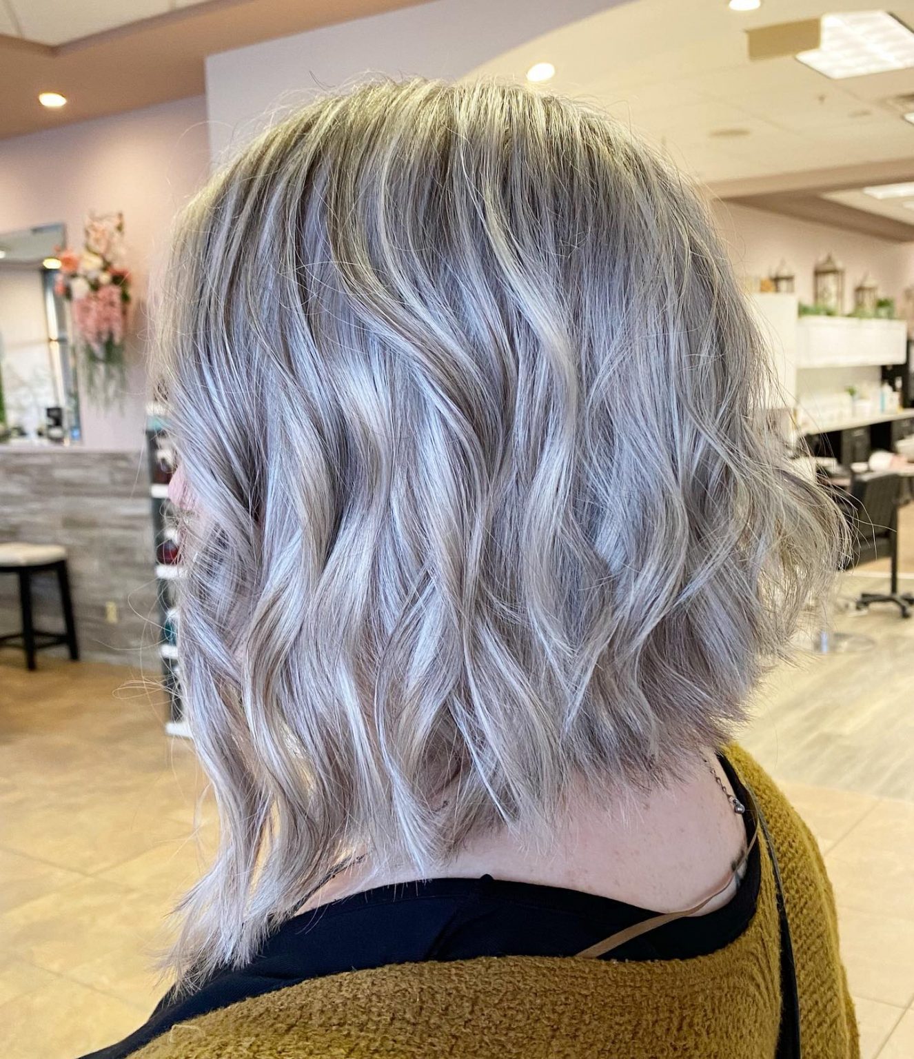 21 Angled Bob Haircuts 2025: Trendy Styles for Short, Medium, and Long Hair