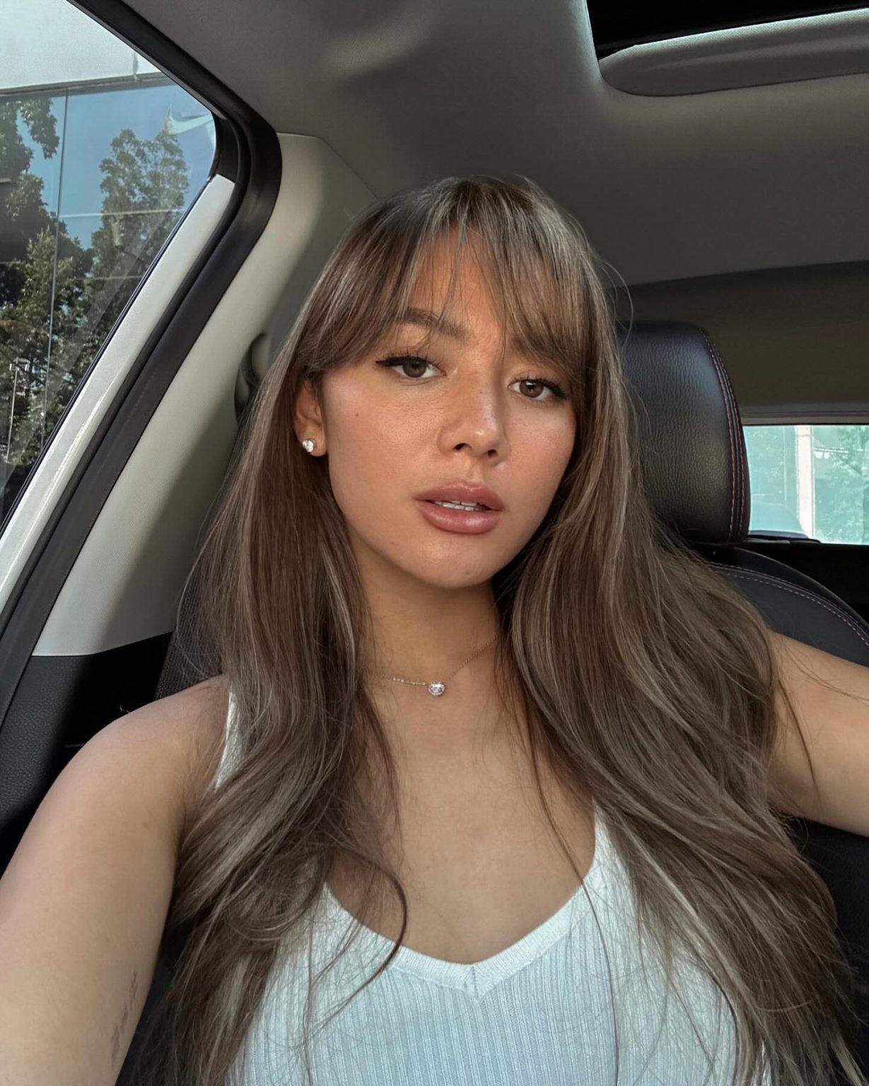 Wispy Curtain Bangs 2025: 23 Stunning Ideas for Long Hair, Round Faces ...