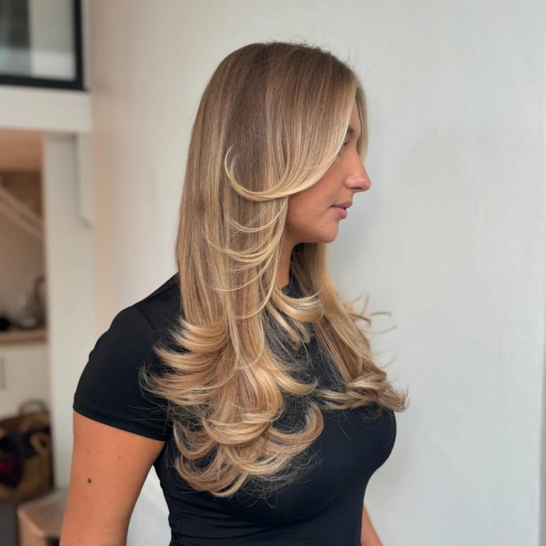 23 Ideas for Front Layers Long Hair 2025 | Butterfly Haircut & Curtain ...