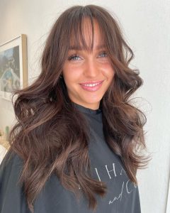 22 Trendy Wispy Bangs with Layers 2025 - Curtain Bangs, Haircuts, and ...