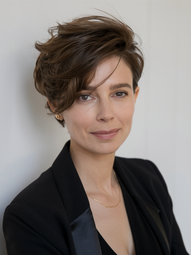 Short Spring Haircuts Ideas 2025 – Trendy Styles for Women with Bangs ...