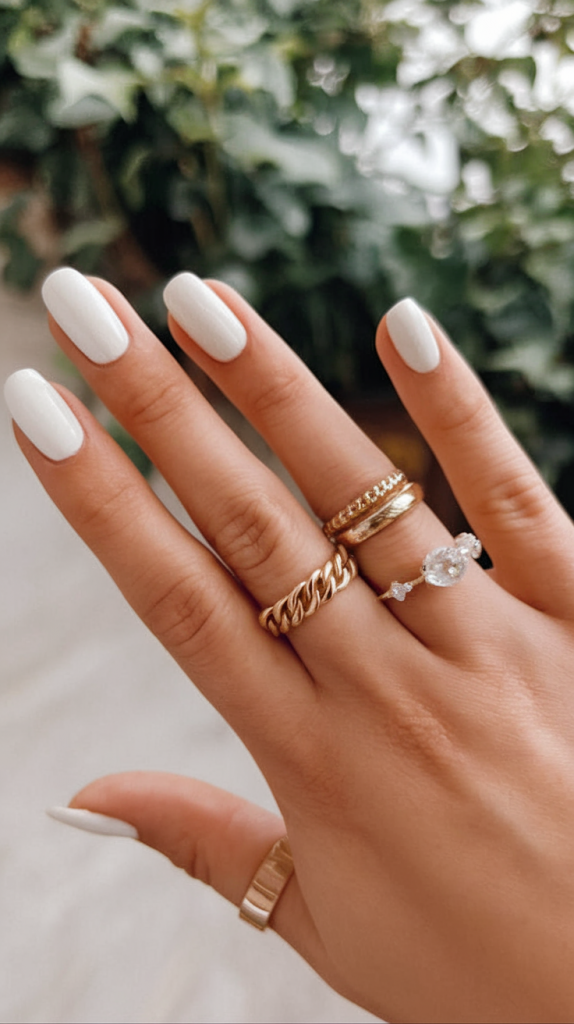 20 Graduation Nail Color Ideas 2025 – Cute & Solid Polish for College